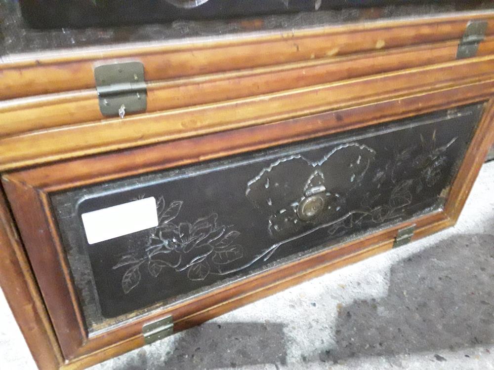 MEUBLE COFFRE CHINOIS 1 ABATTANT NOIR DECOR occasion - Troc de France