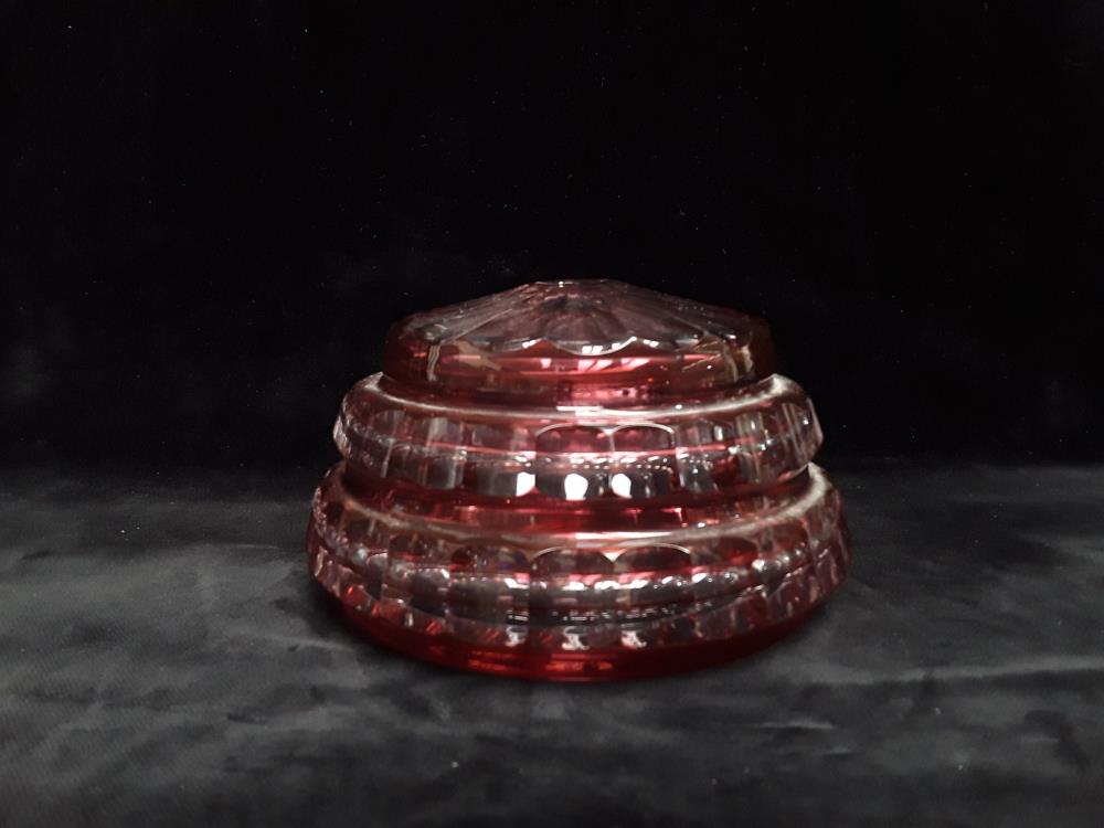 BOITE EN CRISTAL VAL ST LAMBERT ROUGE occasion - Depostorage